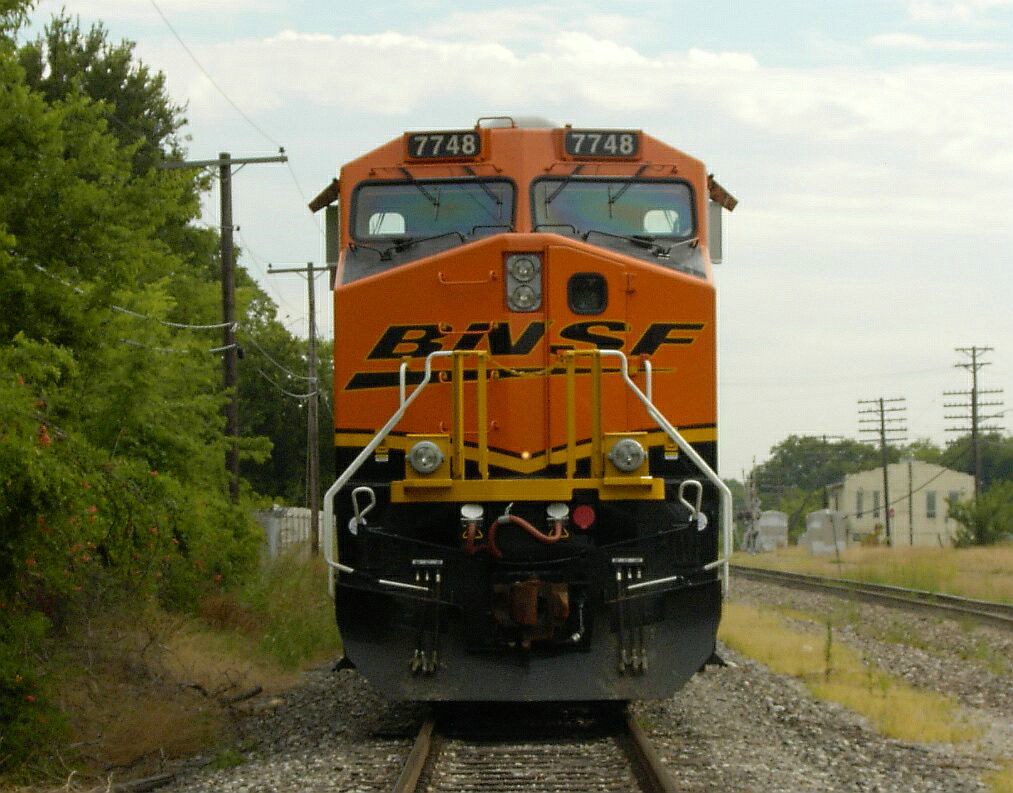 BNSF 7748